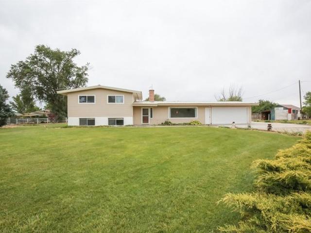 2411 Sunset Dr, Ontario, OR 97914