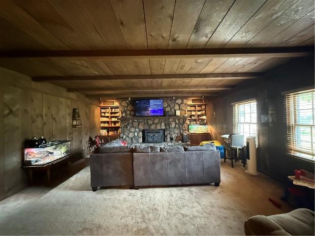 2411 Thrasher Road