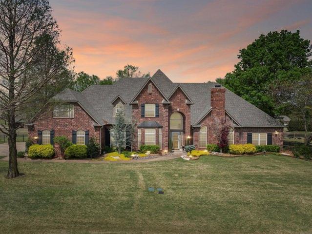 24120 S Meadowview Ct, Claremore, OK 74019