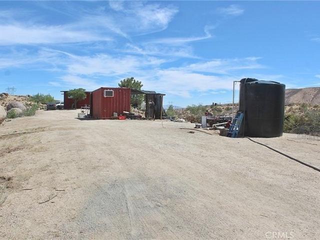 24124 Alps Ct, Apple Valley, CA 92308