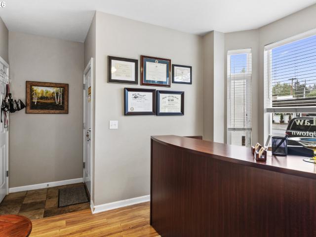 2412 main st