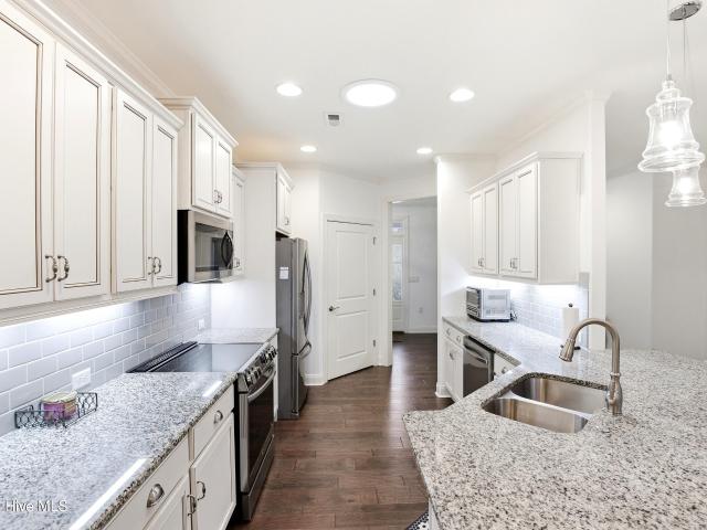 2412 Meridian Road NE