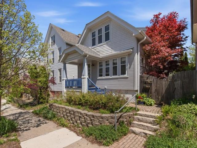 2412 N Dousman St, Milwaukee, WI 53212