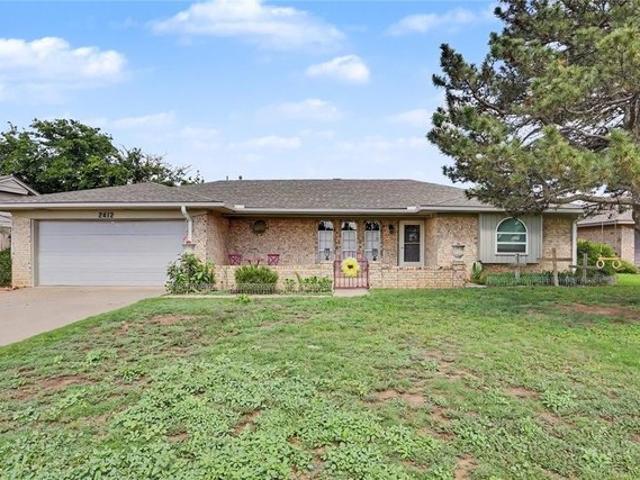 2412 N Robin St, Altus, OK 73521