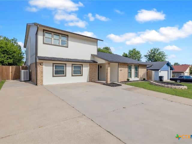 2412 Botanical Drive