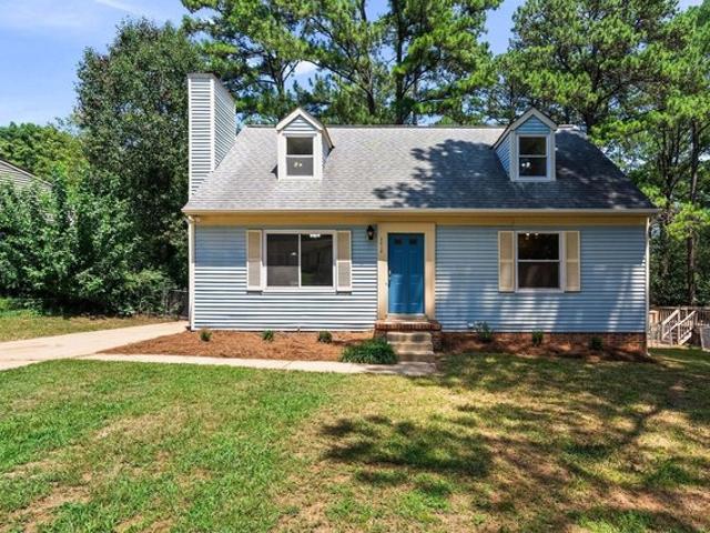 2412 Cavalier St, Raleigh, NC 27603