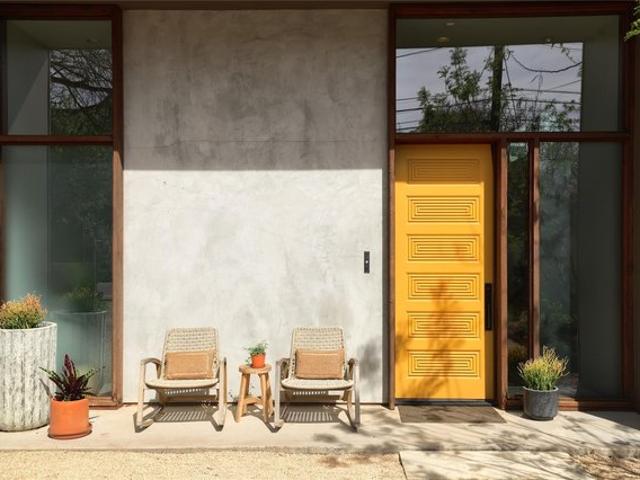 2412 E 9th St, Austin, TX 78702