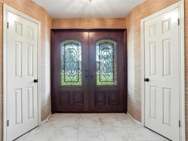 2412 Emerald Circle