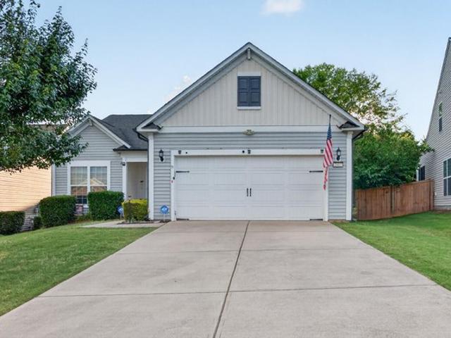 2412 Fiddich Ln, Fuquay Varina, NC 27526