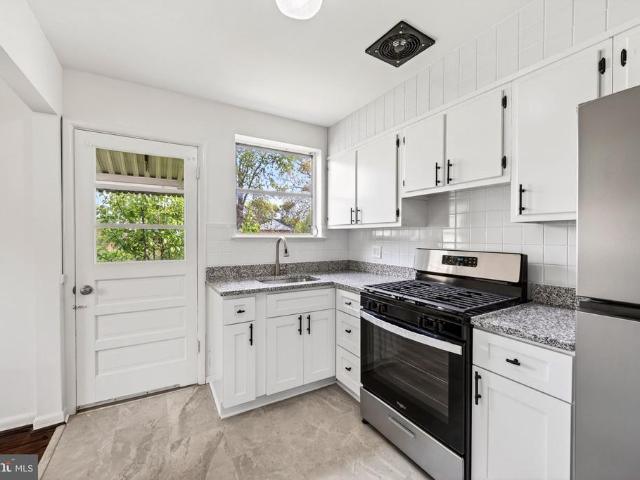2412 Fordham Street