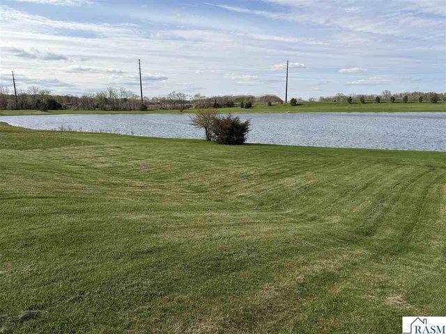 2412 Lake Ave, New Ulm, MN 56073