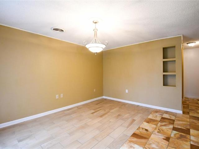 2412 Riverbend Drive