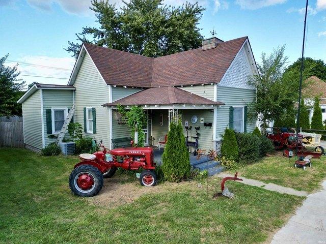 2412 S B St, Elwood, IN 46036