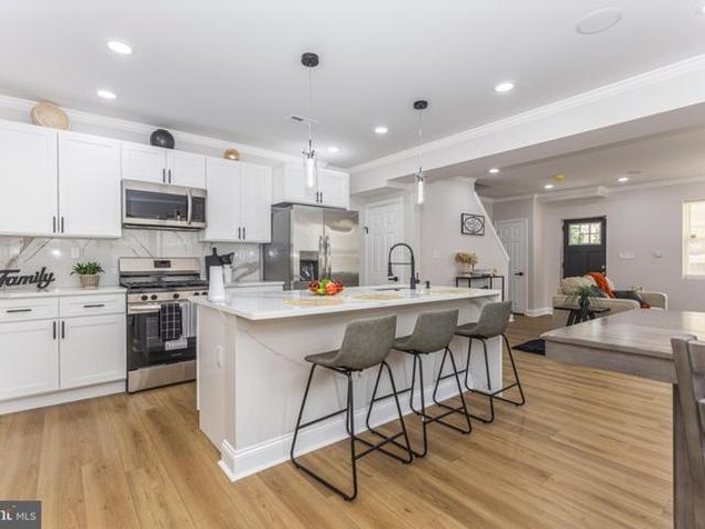 2412 Shirley Ave, Baltimore, MD 21215