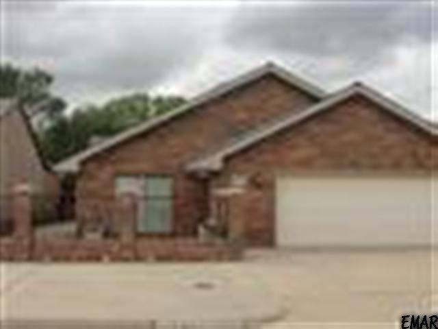 2412 Sleepy Holw, Enid, OK 73703