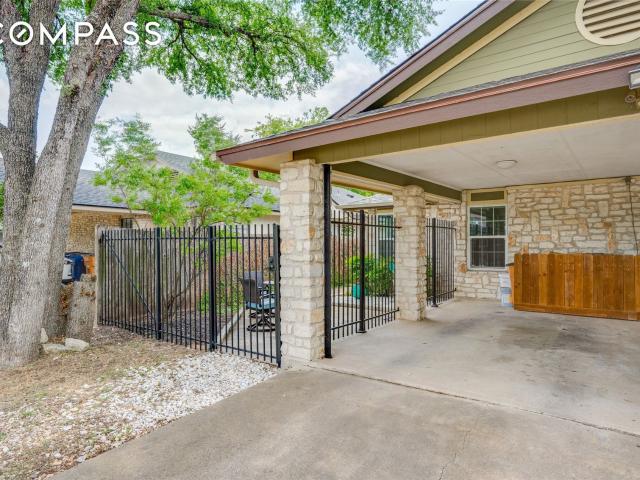2412 Thornton Rd B, Austin, TX
