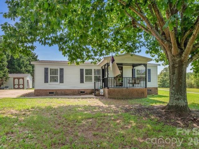 2412 Walnut Rd, Lancaster, SC 29720