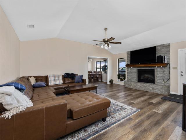 2412 Williamson Rd