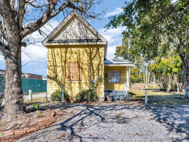 2412 19th Street, Gulfport, MS 39501
