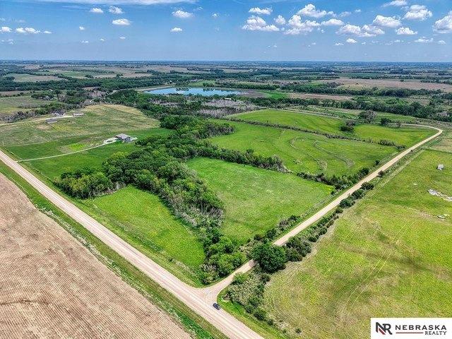 24130 SW 100th St, Hallam, NE 68368