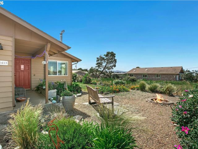 2413 nw bayshore loop