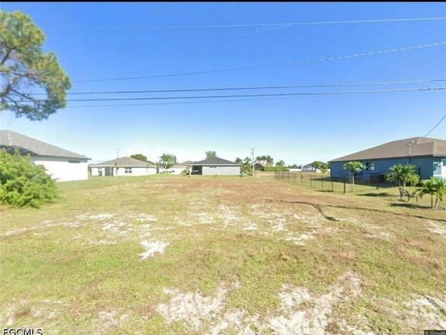 2413 NW 24th St, Cape Coral, FL 33993