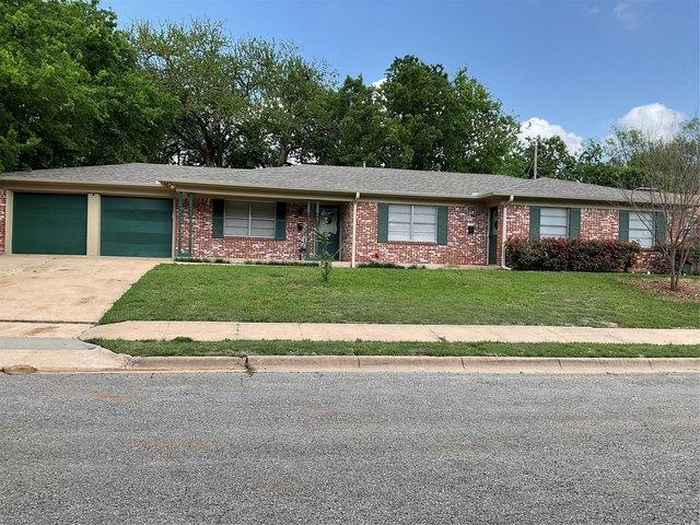 2413 N Lockhart St, Sherman, TX 75092