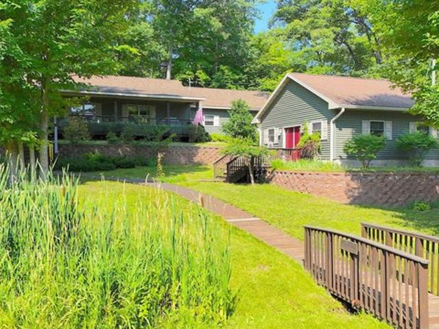 2413 Beaudoin St, Marquette, MI 49855