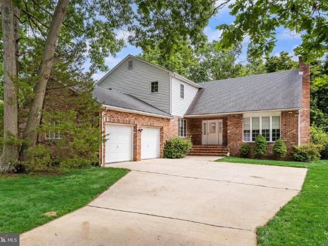 2413 Clover Lane