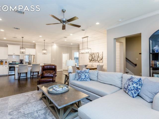 2413 Detering St, Houston, TX