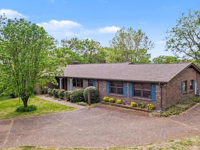 2413 Fly Rd