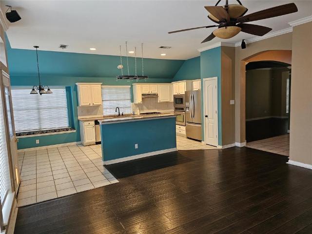 2413 Kariba Lane