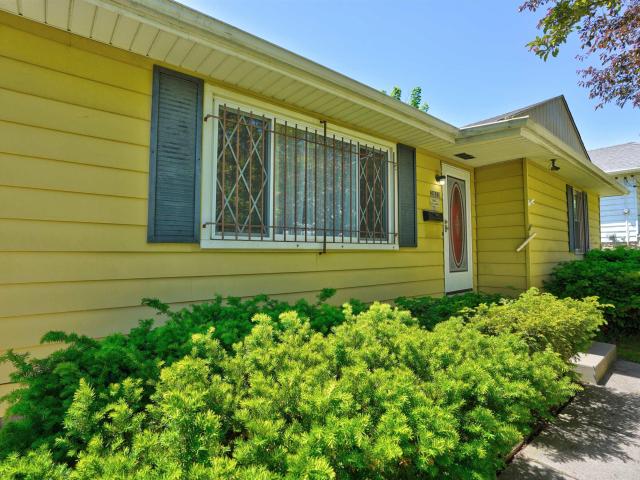 2413 Reid Street
