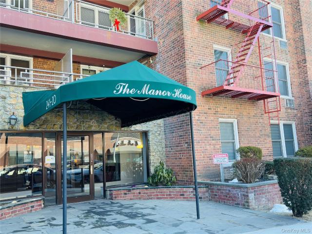 241 20 Northern Boulevard, Unit 2C | Compass