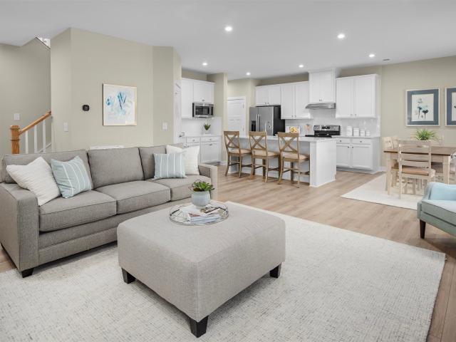 241 Copper Pointe Loop