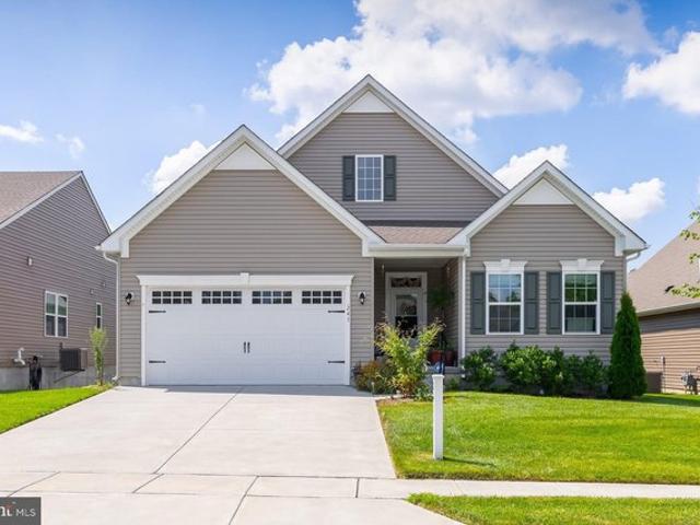 241 Amesbury Blvd, Woolwich Township, NJ 08085
