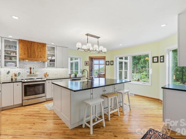 241 Alta Vista Drive