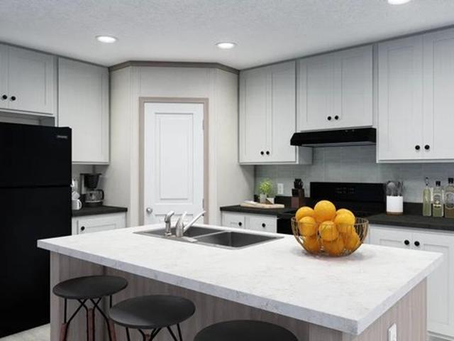 241 Armstrong Ave Unit 241, Flushing, MI 48433