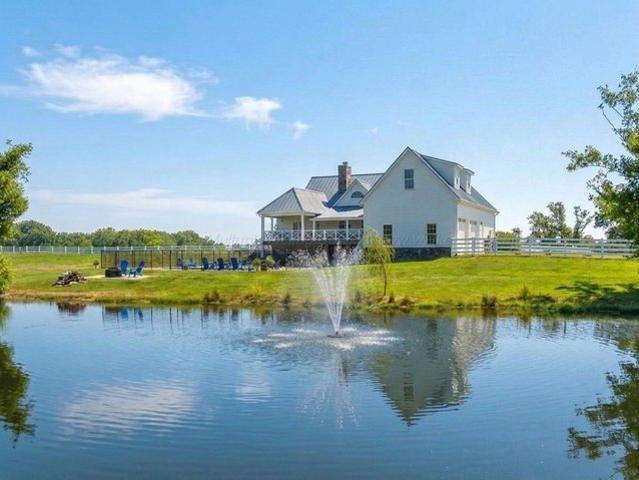 241 Bluegrass Ln, Jasper, AL 35503