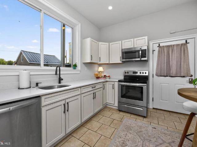 241 Bridge Street # APT A