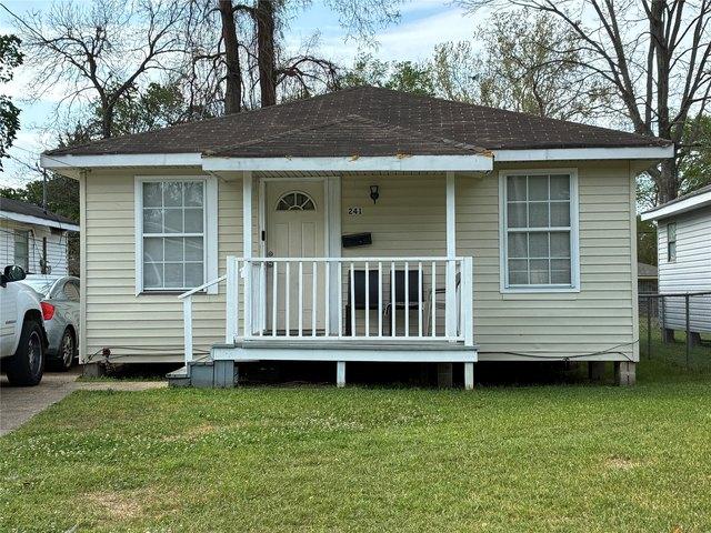 241 E Dudley Dr, Shreveport, LA 71104