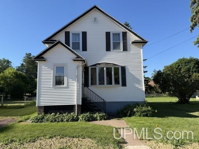241 E Michigan Ave, Ironwood, MI 49938