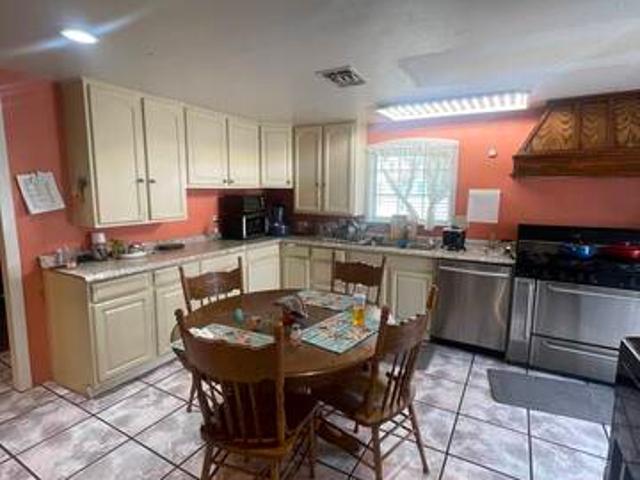 241 E Moore Ave