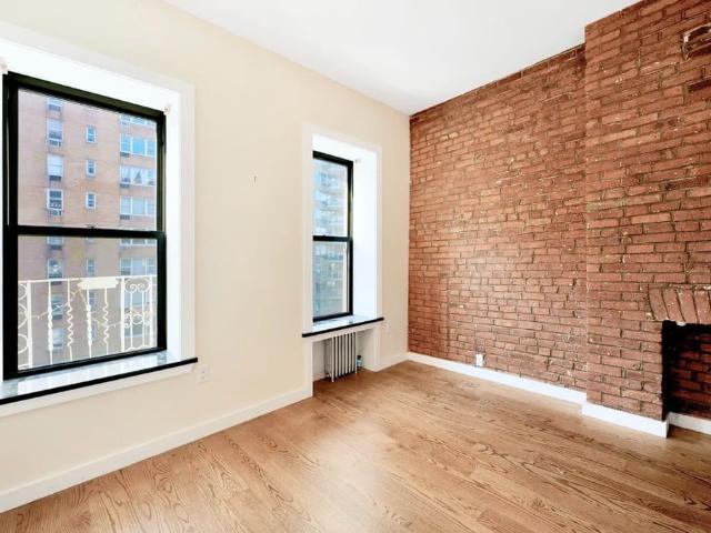 241 East 73rd Street, New York, NY