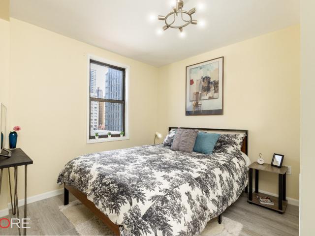 241 East 76th Street, Unit 9I