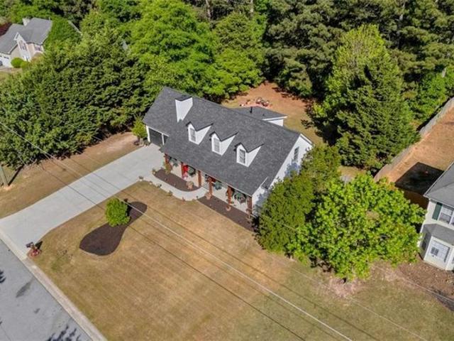 241 Fox Run, Loganville, GA 30052