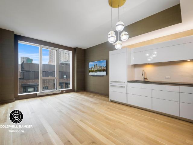 241 Fifth Avenue, New York, NY