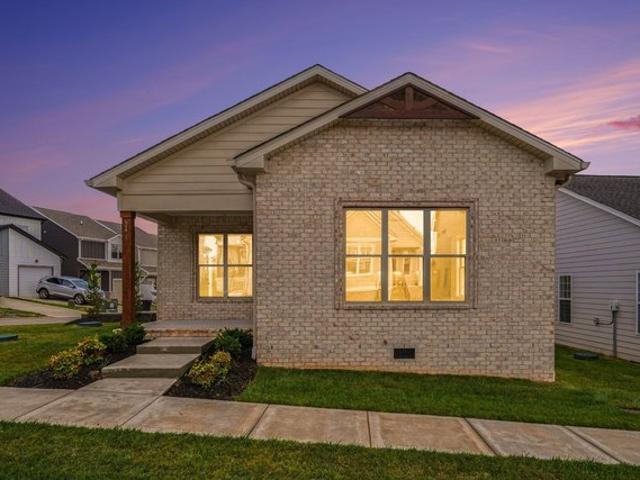 241 Franklin St, Pleasant View, TN 37146
