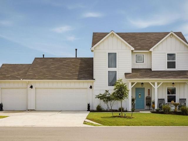 241 Konrad Creek Dr, Lockhart, TX 78644