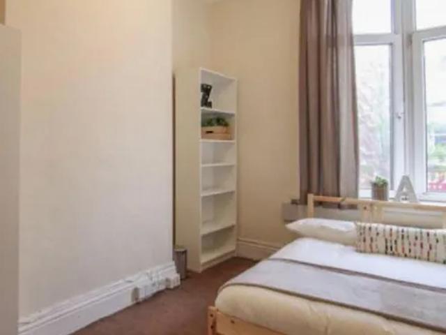 241 Kilburn High Road, London, NW6 2BS, United Kingdom | 9 bed apartment for rent #13060499 | Rentberry